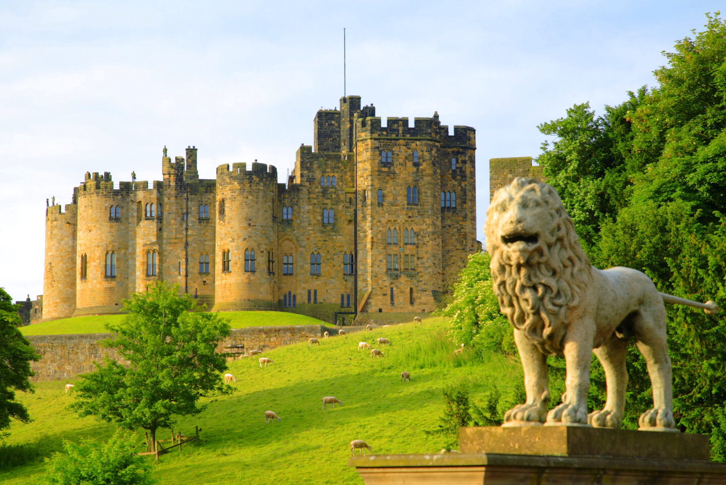 Hogwarts Castle In England